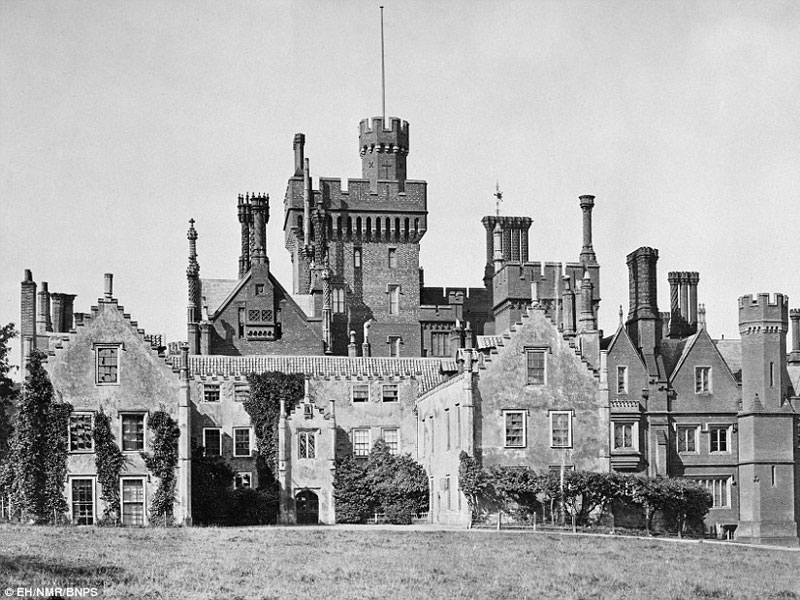 History - Costessey Park